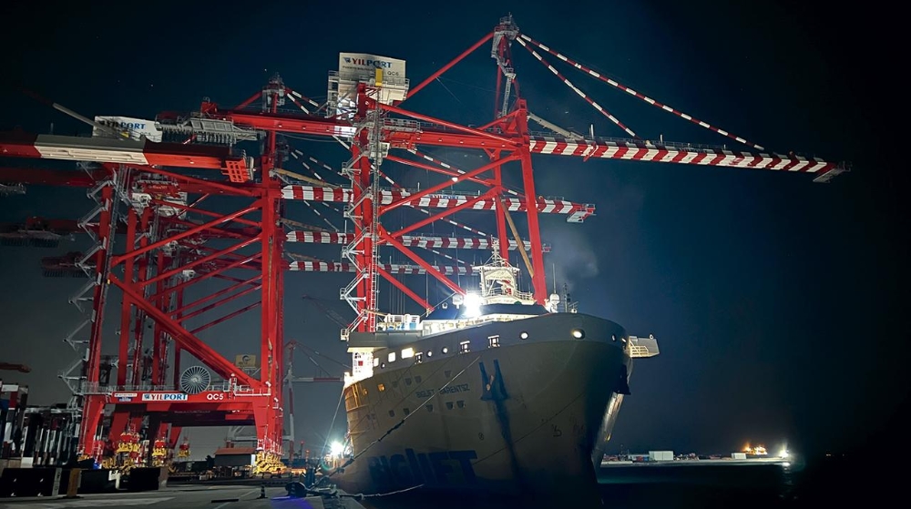 Yilport recibe cuatro nuevas grúas STS y un RTG para Puerto Bolívar en ...
