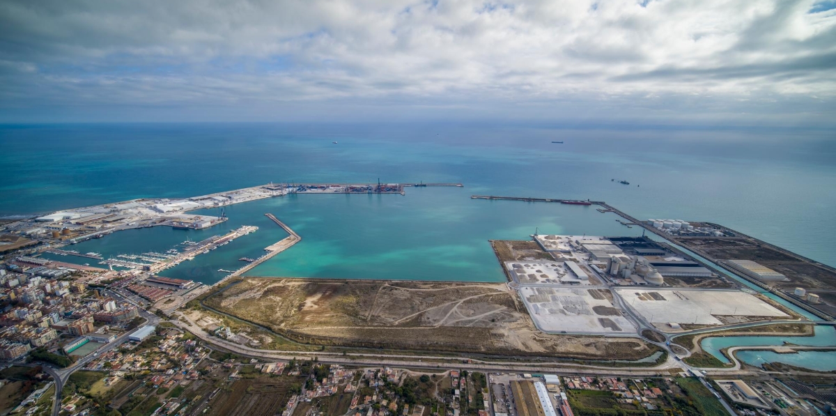 Los Graneles Sólidos Impulsan Los Tráficos Del Puerto De Castellón