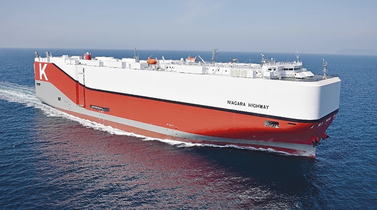 K Line encarga cuatro car carriers de motor dual para el mercado europeo