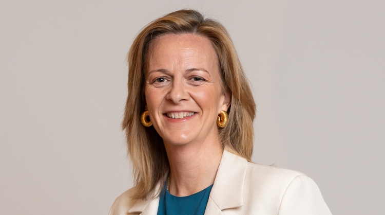 Bergé nombra a María José Gámez nueva directora general de Negocio