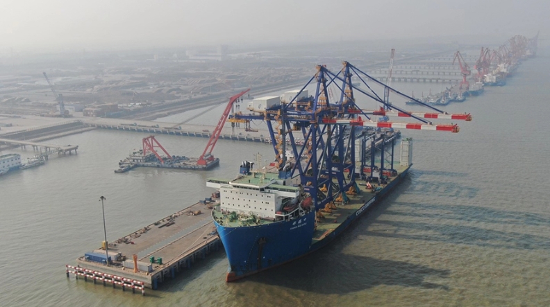 La terminal mexicana IPM Altamira adquiere cinco grúas Kalmar