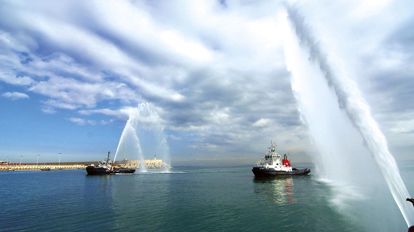 Boluda inicia el proceso para la adquisición de la holandesa Smit Lamnalco