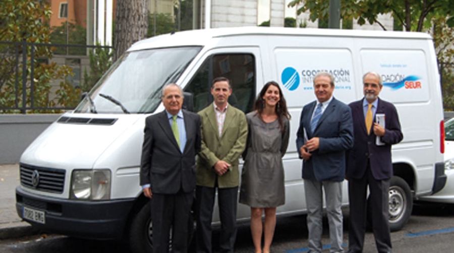 Fundación SEUR dona una furgoneta a Cooperación Internacional ONG para ...
